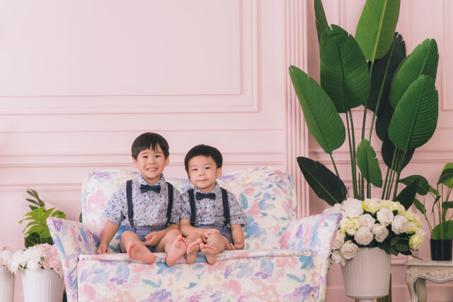 Chan Chin & Chan Chee Indoor Album* – Picsmile Studio 笑相館 專業初生嬰兒上門 影樓兒童 ...